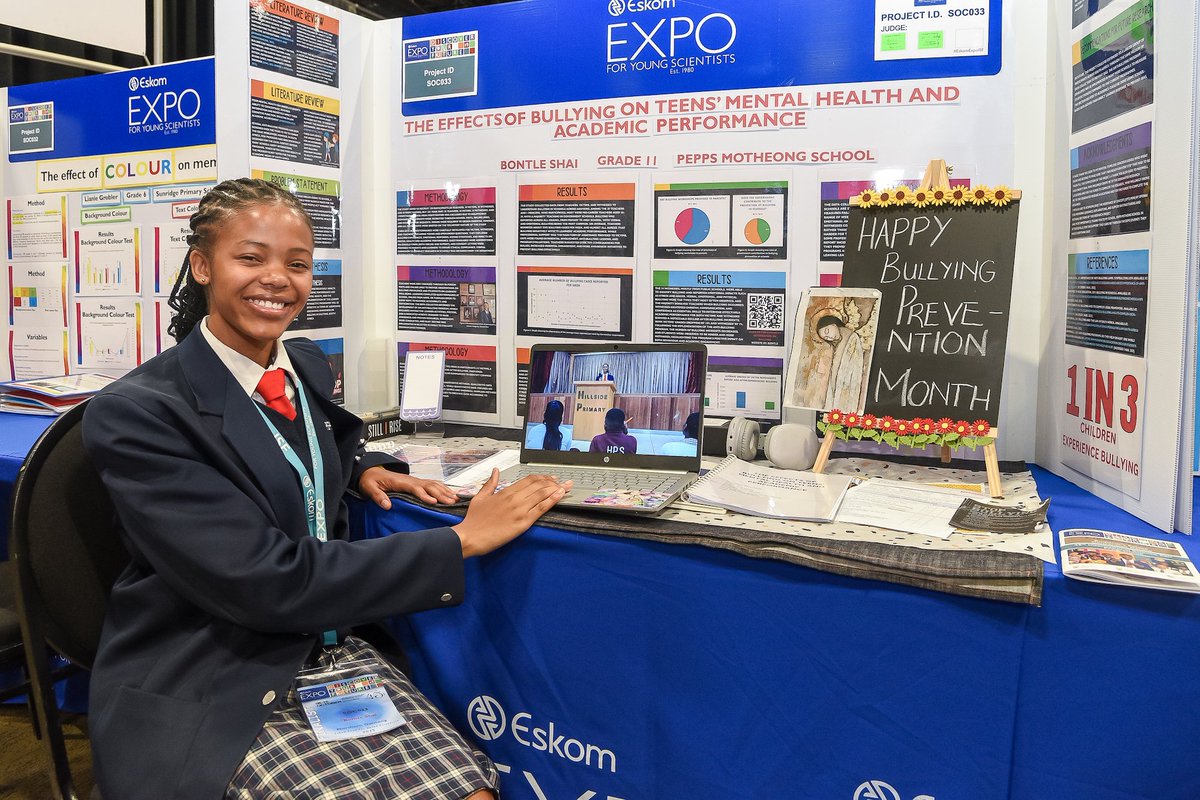 Wits University awards psychology prizes at Eskom Expo